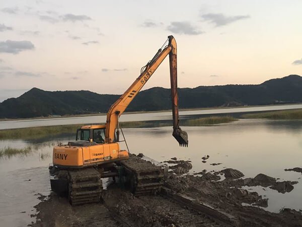 Swamp Excavator and Amphibious Excavator for Sale | Riverexcavator